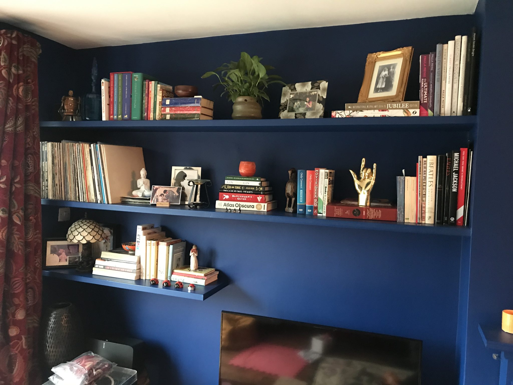 Bespoke Shelf Solutions - Shelfbar